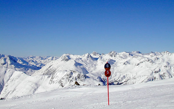 Cross-border ski areas in Europe | Ski Resorts Network